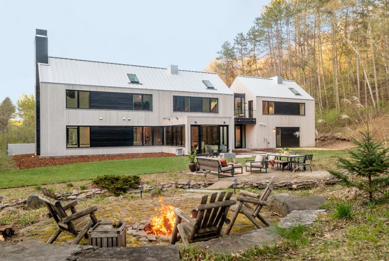 This Old House Modern Barn House Rehab By Amy Matthews - Barndominium.org