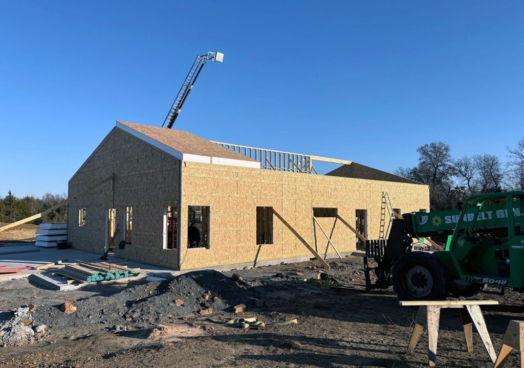 SIP Panel Barndominium | Structural Insulated Panels Barndos