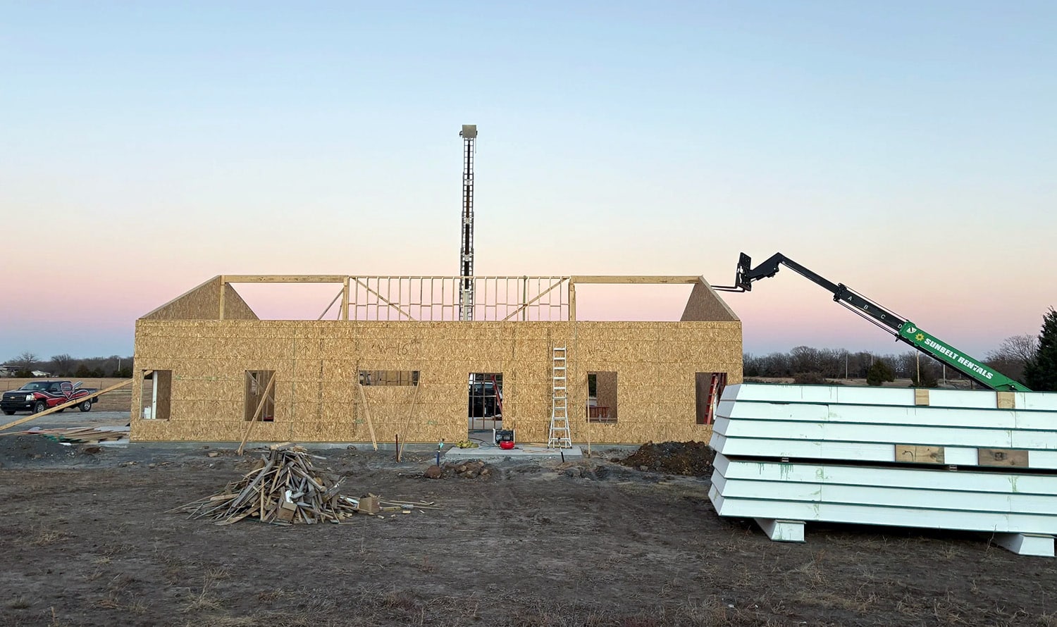 SIP Panel Barndominium | Structural Insulated Panels Barndos